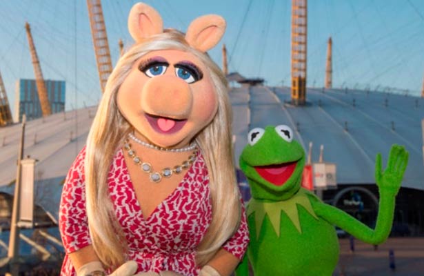 Piden cancelar a Miss Piggy de "Los Muppets" por fomentar la violencia ...