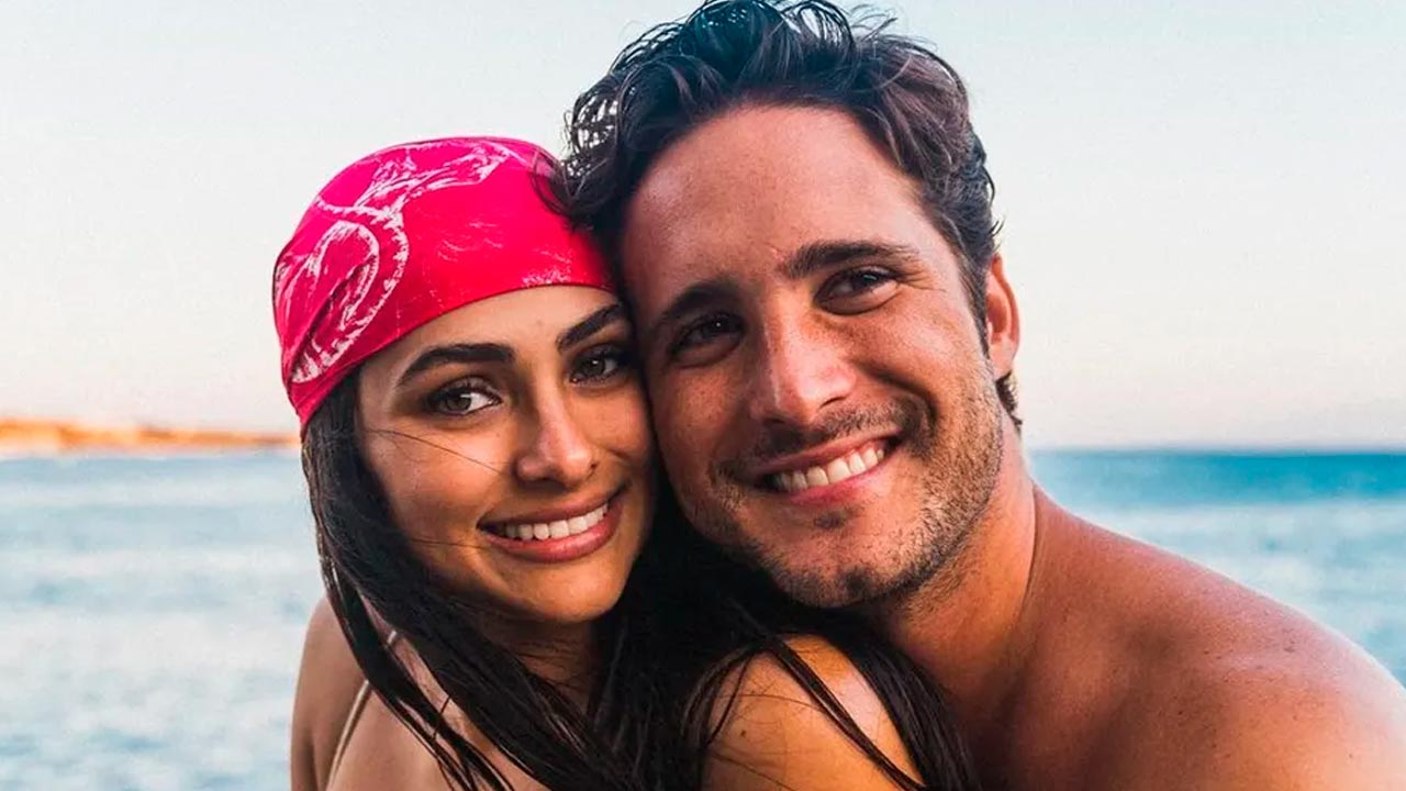 Diego Boneta dedica tema de Luis Miguel a Renata Notni | Joya 93.7 FM