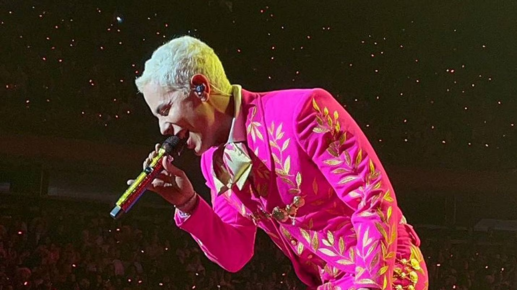 Christian Chávez es criticado por usar traje de mariachi | Joya 93.7 FM