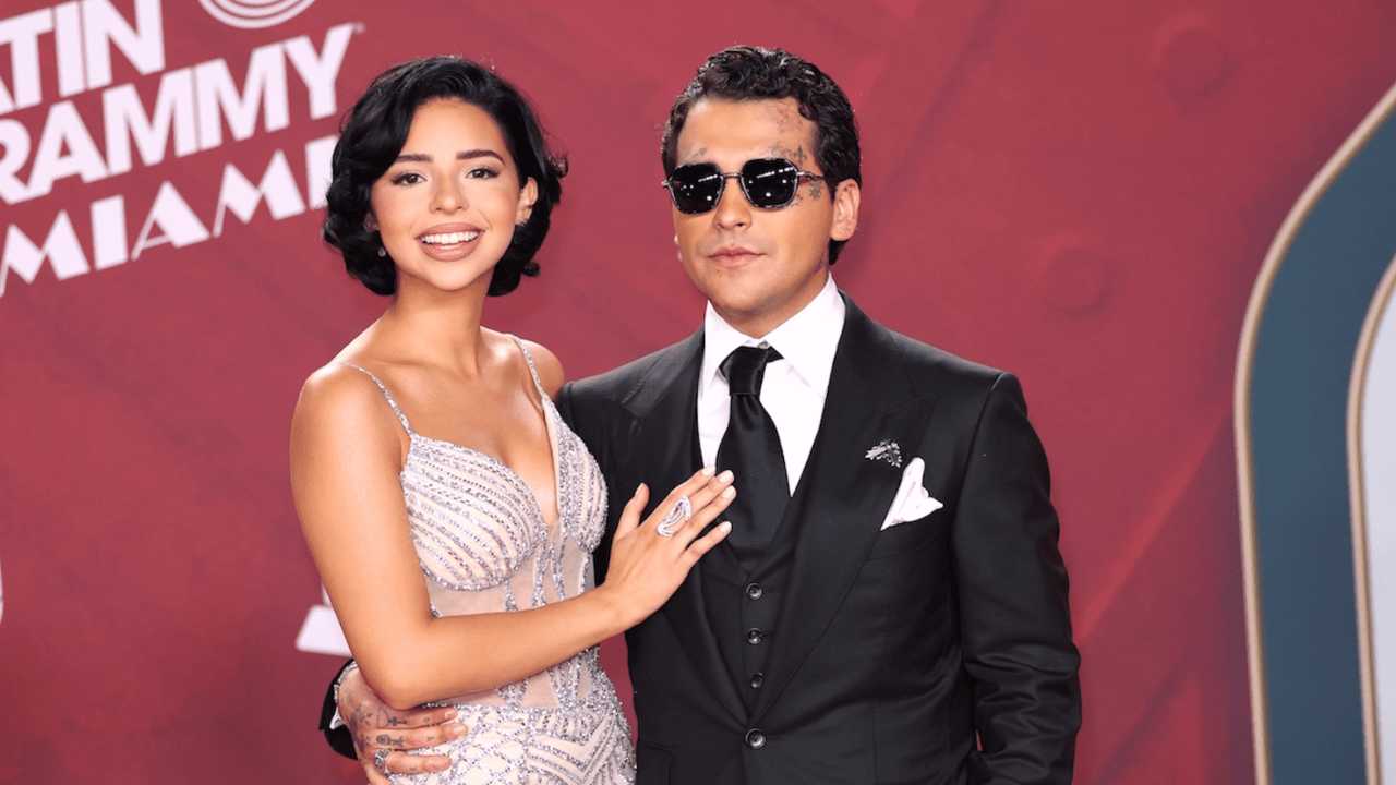 Christian Nodal deslumbra con pintura en tributo a Ángela Aguilar ...